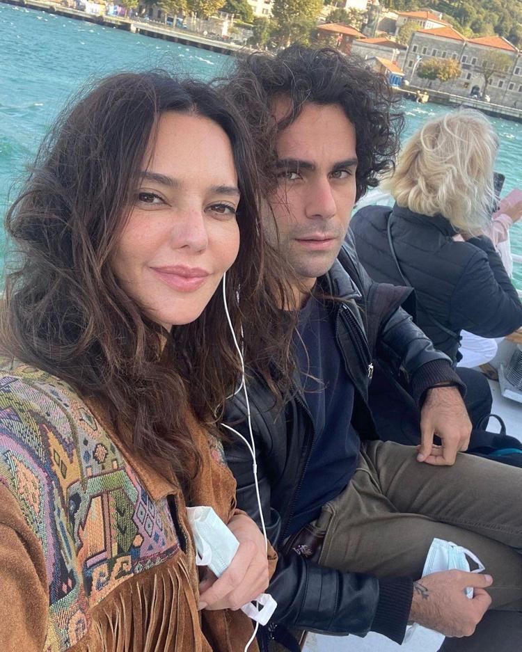 Hande Ataizi evlilik açıklamasıyla şaşırttı! Dinç Aydoğdu ile beş ...