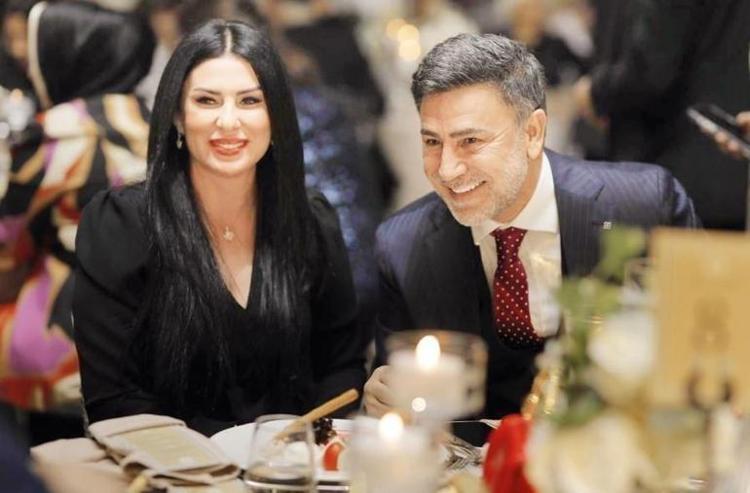 İzzet Yıldızhan sır gibi sakladığı eşiyle seneler sonra ilk kez ...