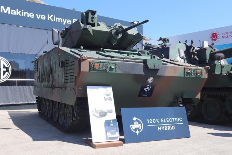 Yerli ve milli imkanlarla üretilen yeni silah ve savunma sistemleri ilk ...