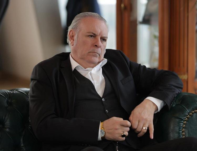 Burak Sergen: Yaşı bırakın hayattan zevk alıyor musunuz asıl ona bakın ...