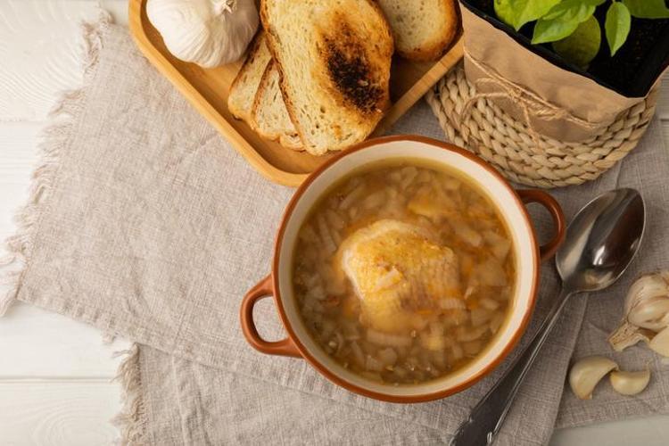 Masterchef soğan çorbası tarifi! Fransız usulü soğan çorbası nasıl ...