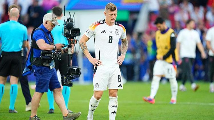 İlk 11'de sürpriz! Montella'nın çeyrek final planı... Berlin'de Türk ...