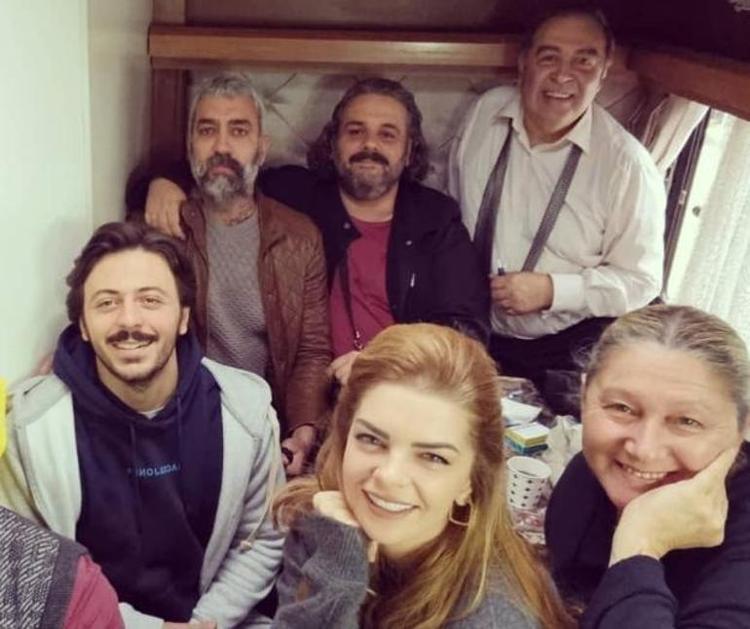 Oyuncu Umut Avcı son yolculuğuna uğurlandı! - Magazin Haberleri - Sayfa 1