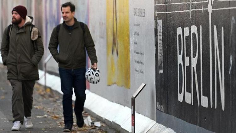 Berlin Duvarı nedir? Ne zaman yıkıldı? Batı ve Doğu Almanya'nın ...