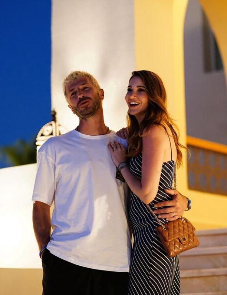 Rojda Demirer meğer kırmızı ışıkta çarpılmış! - Son Dakika Magazin ...