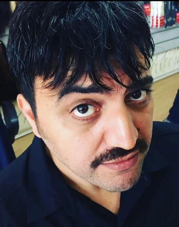 40'ından sonra ünlü olmuştu! Şinasi Yurtsever'in eşiyle son paylaşımı ...