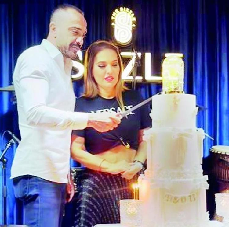 Demet Akalın'dan Okan Kurt'a romantik kutlama! 'Hayatımın anlamı ...