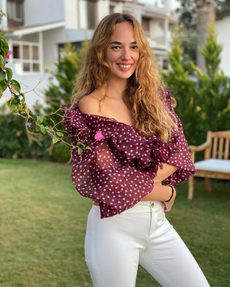 Hadise ile kriz devam ediyor! Seda Bakan'dan olay gönderme - Magazin Haberleri