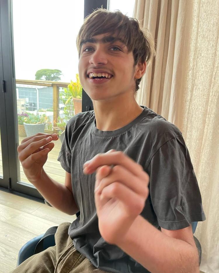 Colin Farrell'ın yürek burkan kararı! 'İnsanın çocuğunu bakımevine ...