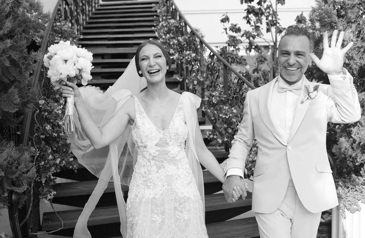 Görkemli bir düğünle evlenmişlerdi! Ece Dizdar ve Serdar Orçin'in ...