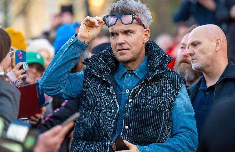 Robbie Williams: İstanbul’a gelmemekle kabalık ettim - Son Dakika ...