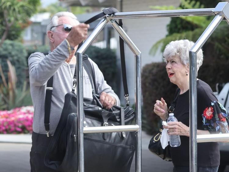 Brad Pitt'in annesi Jane Etta Pitt hayatını kaybetti - Magazin Haberleri - Sayfa 5