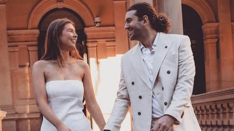 Sinem Kobal’ın kardeşi Kerem Kobal dünyaevine girdi! - Son Dakika ...