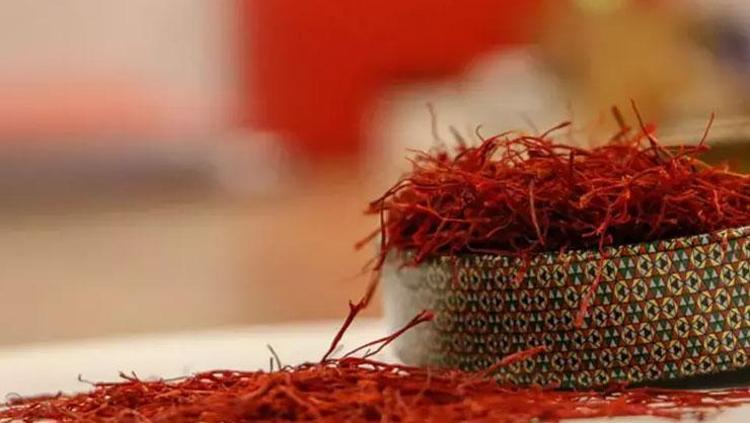 Mısır püskülünden sahtesini yapıp kilosunu 250 bin liradan sattılar ...