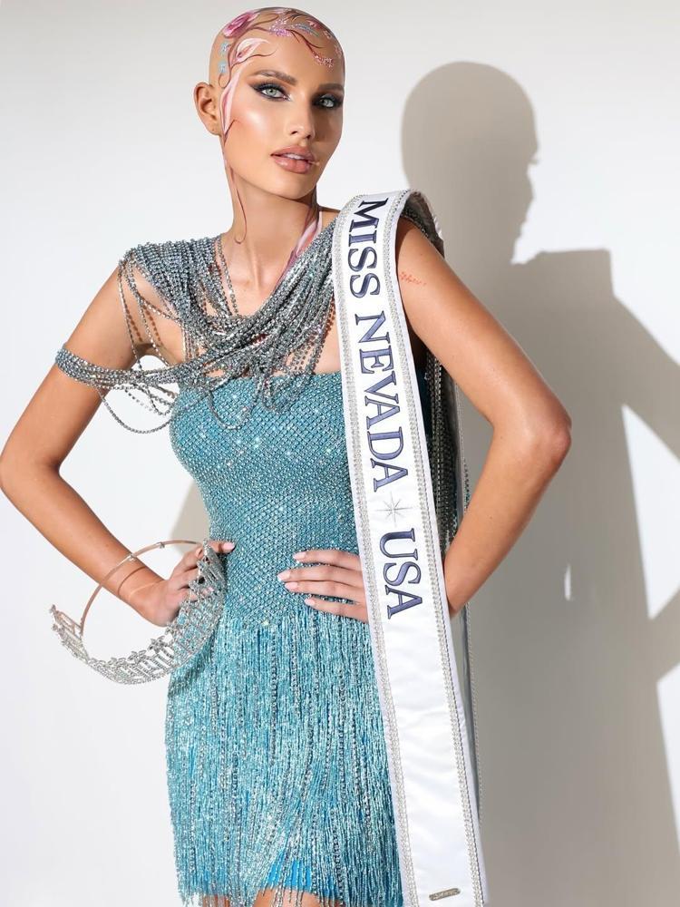 Miss Nevada Güzeli cesaretiyle alkış aldı! ‘Güzel olmak için saçlarıma ...