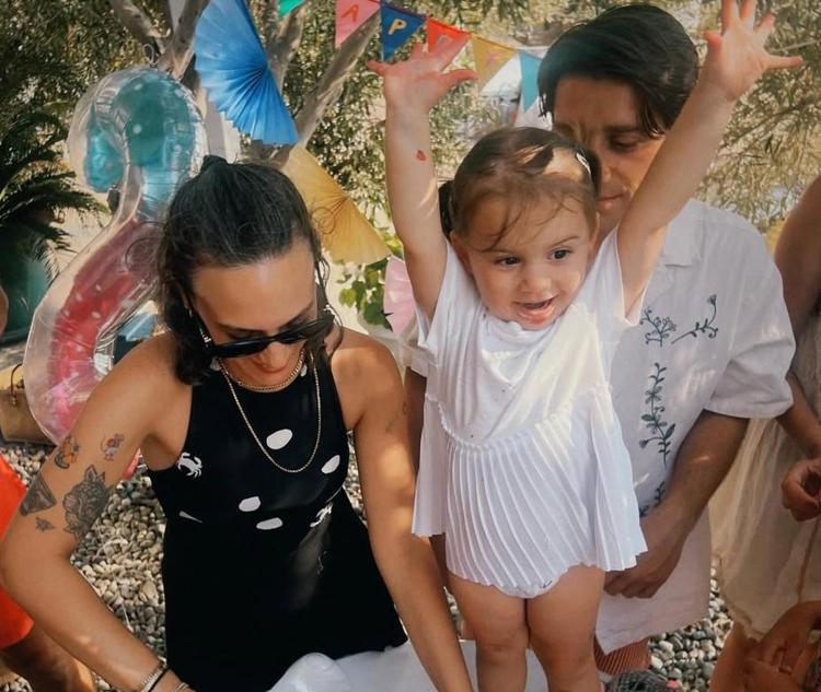 Bora Akkaş'ın kızı 4 gündür yoğun bakımda! Beklenen haber geldi - Son ...