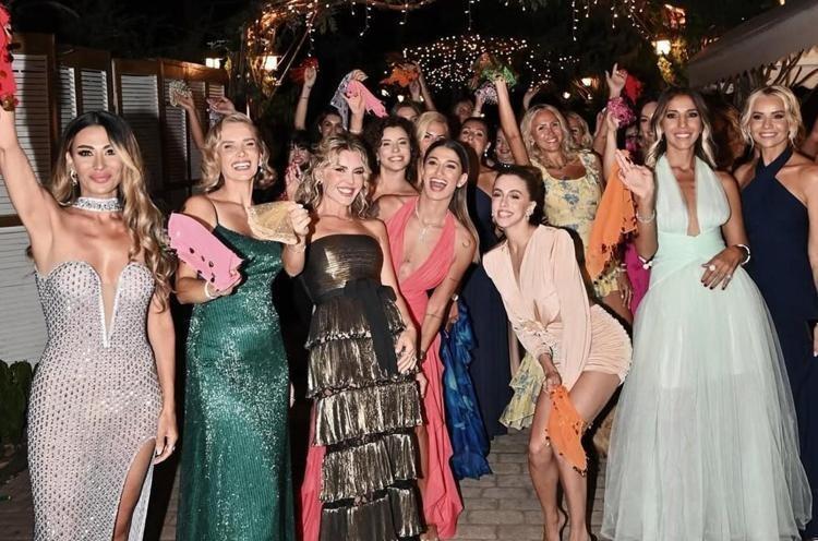 Görkemli düğünle evlenmişti! Eda Erol ve eşinden romantik kare ...