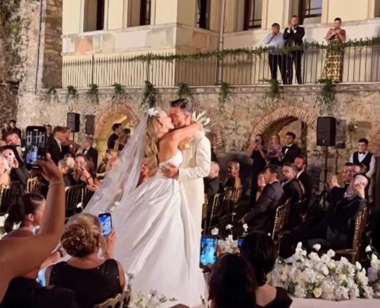 Görkemli düğünle evlenmişti! Eda Erol ve eşinden romantik kare ...