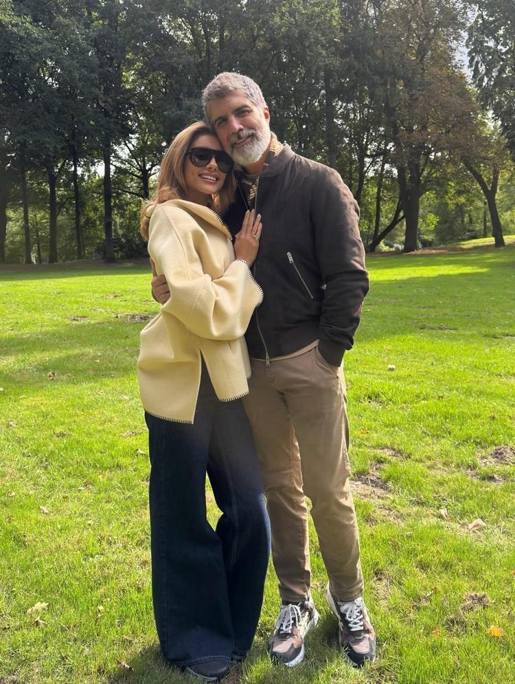 Özcan Deniz ve eşi Samar Dadgar’dan aşk pozları! Ünlü çift moral ...
