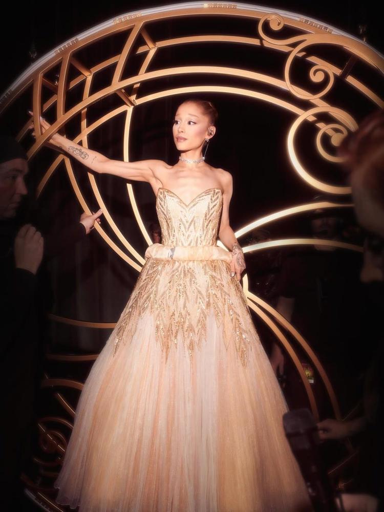 Ariana Grande yalan makinesi testinde gerildi - Son Dakika Magazin ...