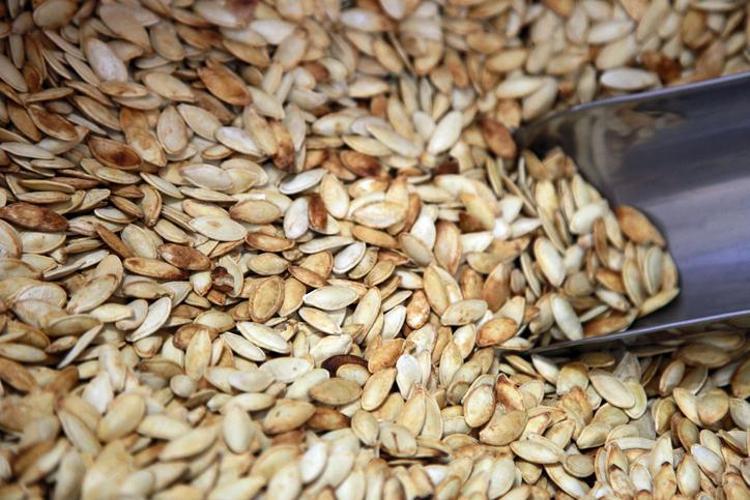 Kabak çekirdeğini suda bekletince ne oluyor? Meğer prostat için ...