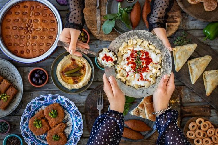 Akşam yemeği için en tehlikeli saat açıklandı! Bilim insanları uyardı ...