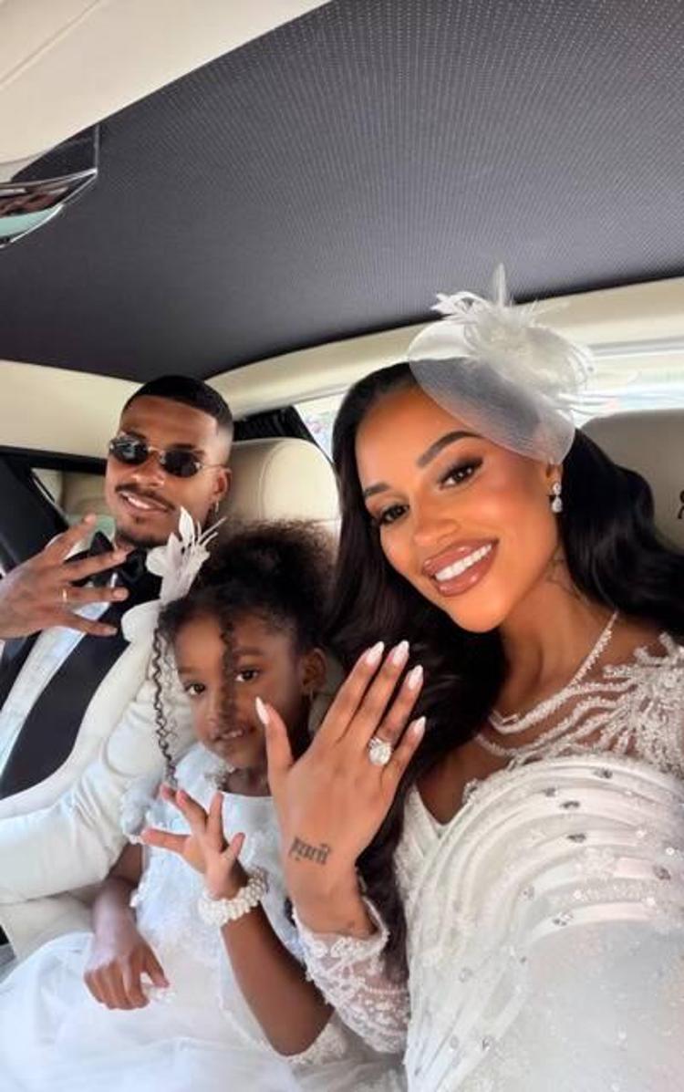 Galatasaray’ın yıldızı Mario Lemina ünlü model Fanny Neguesha ile ...